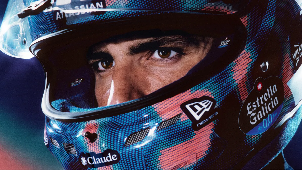 Pourquoi une IA signe maintenant les casques des pilotes F1 ...